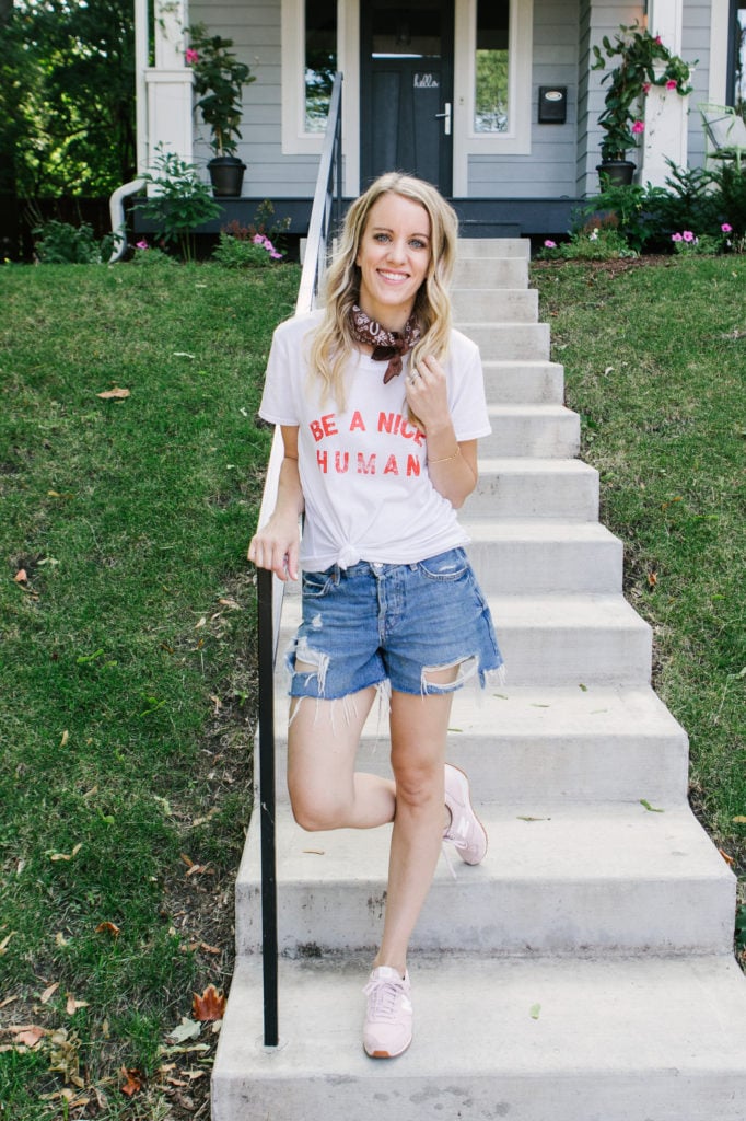 How to Wear a Bandana Around Your Neck (the Easy Way) - Paisley & Sparrow
