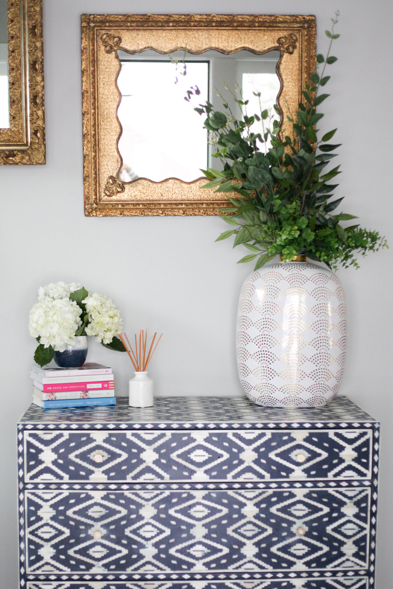 20 Random Acts of Kindness Ideas To Try Today - Paisley & Sparrow