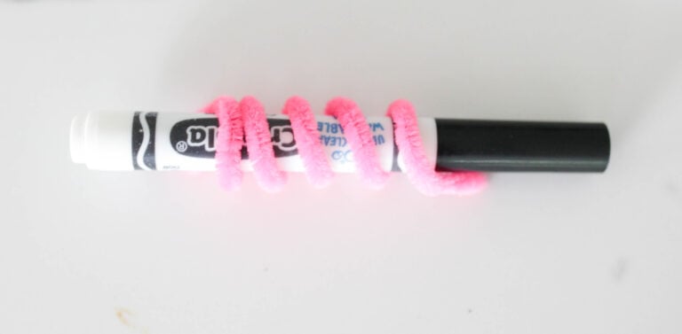 Simple DIY Tissue Paper Pig Craft for Toddlers - Paisley & Sparrow