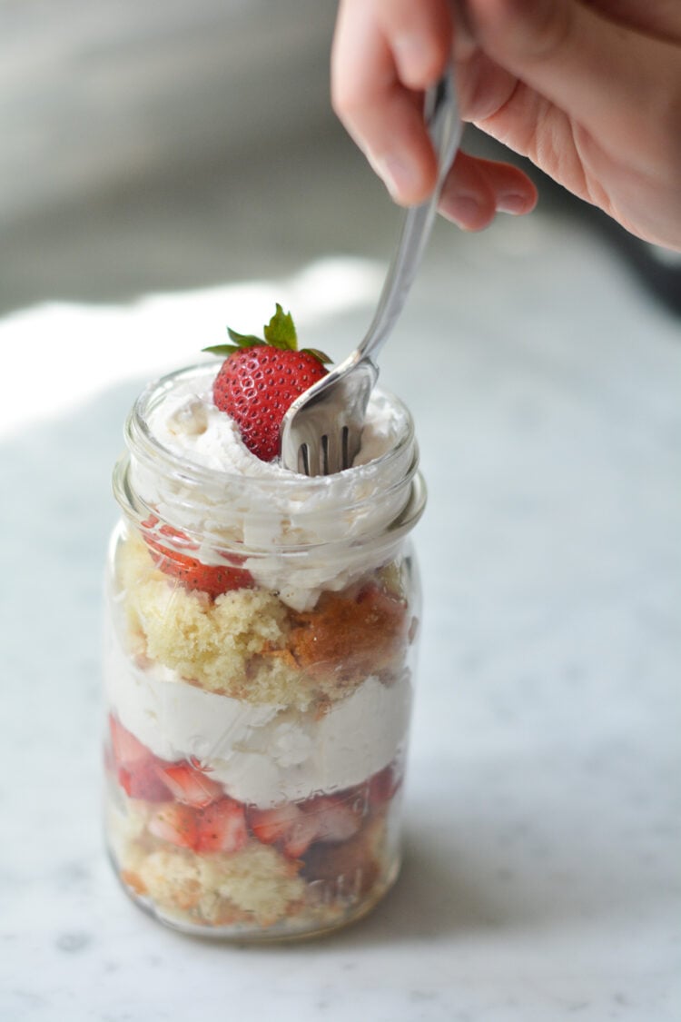 The Easiest Homemade Cake in a Jar Recipe - Paisley & Sparrow