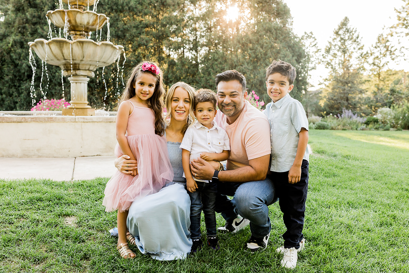 The Best Family Photo Outfits Tips, Tricks & Ideas - Paisley & Sparrow