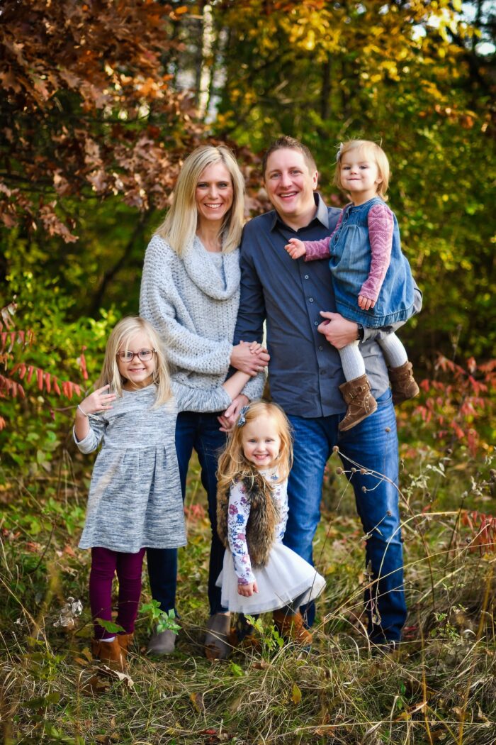 The Best Family Photo Outfits Tips, Tricks & Ideas - Paisley & Sparrow