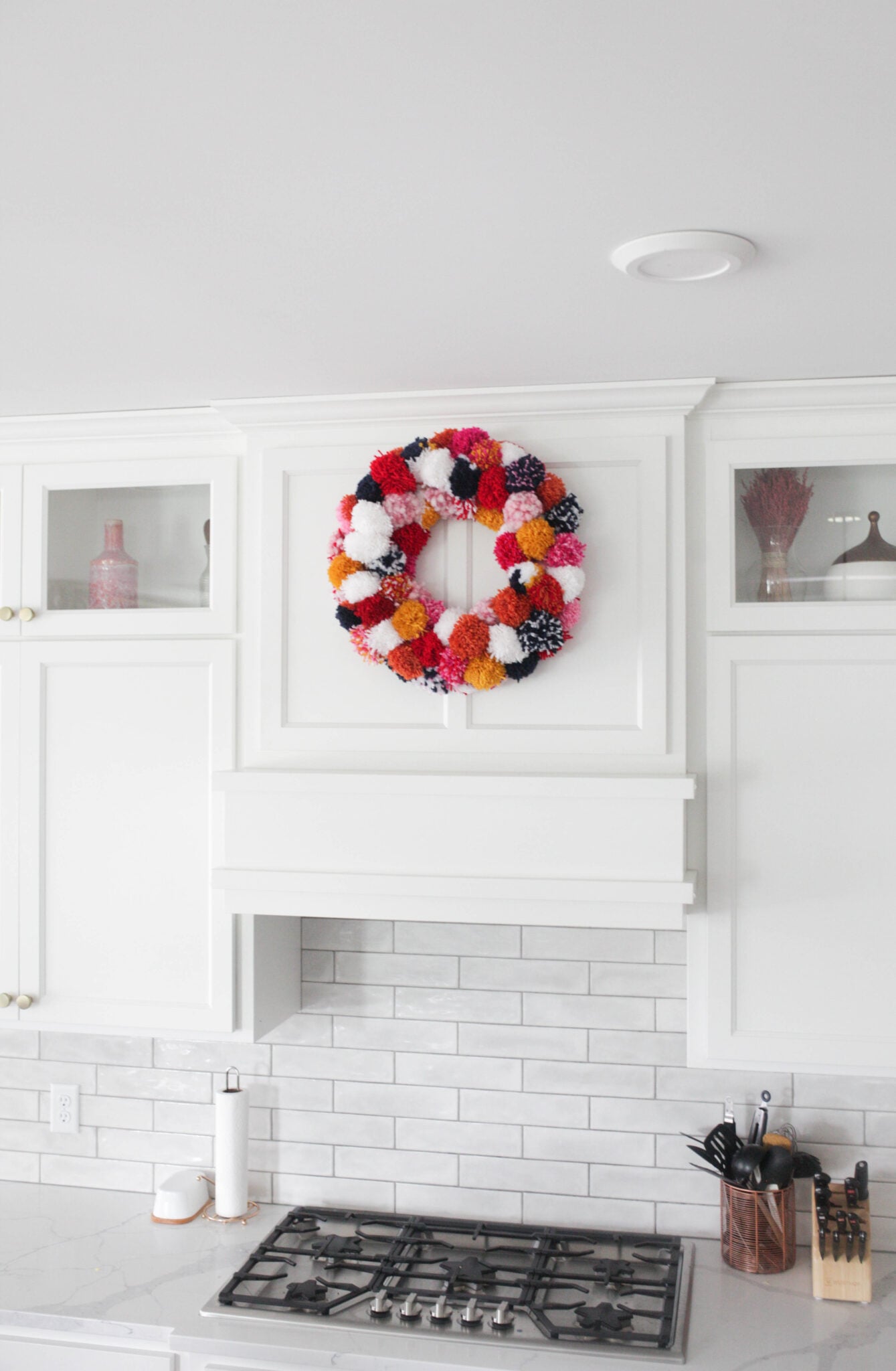 Easy Pom Pom Wreath DIY - Paisley & Sparrow