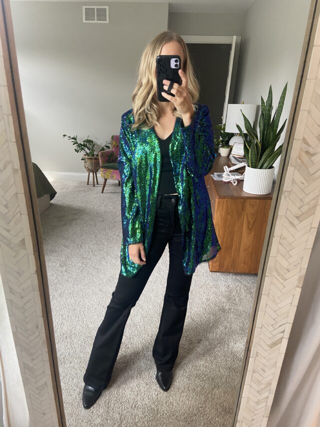 9 Perfect Concert Outfits [What to Wear to a Concert] - Paisley & Sparrow