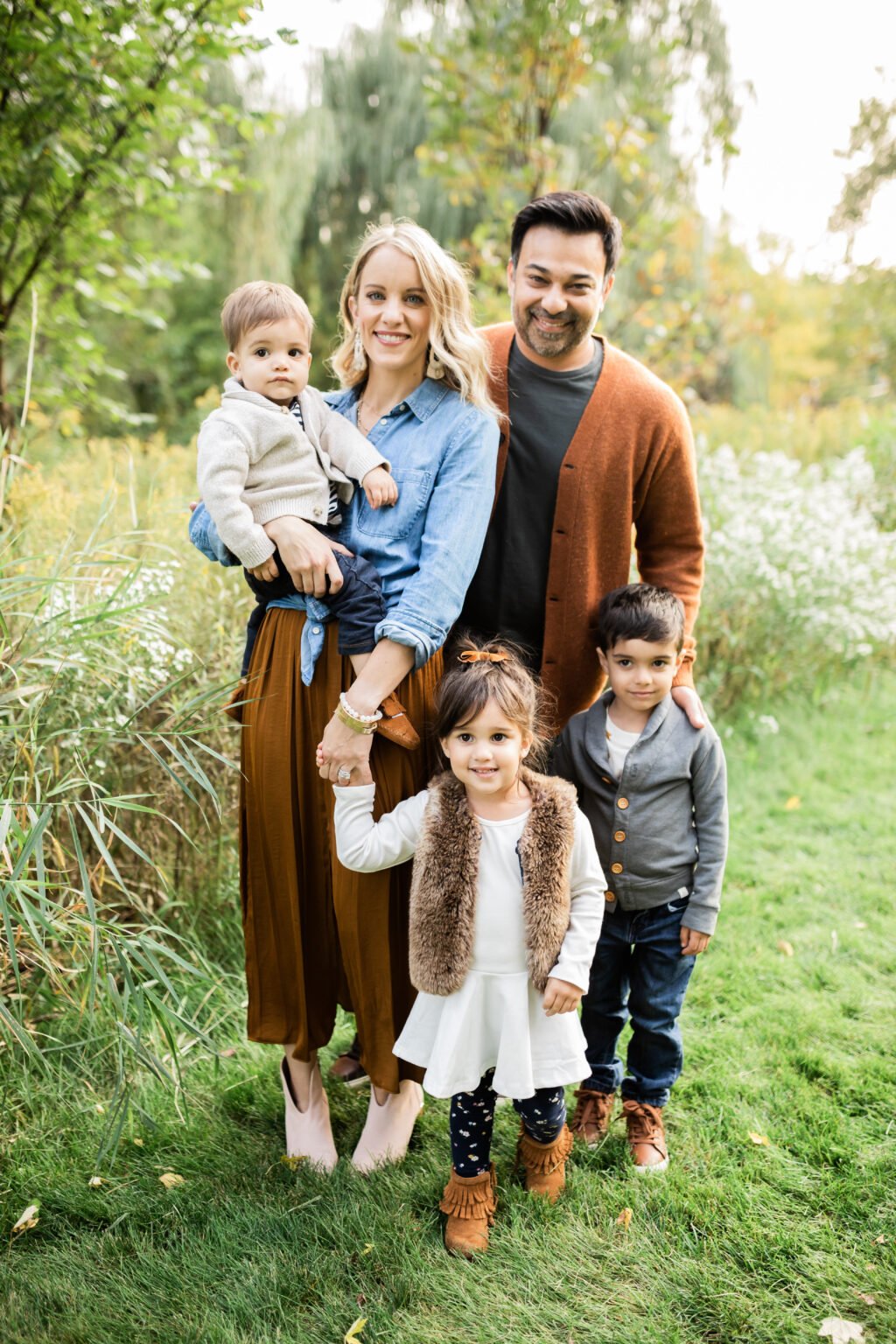 Picture-Perfect Fall Family Outfit Ideas - Paisley & Sparrow