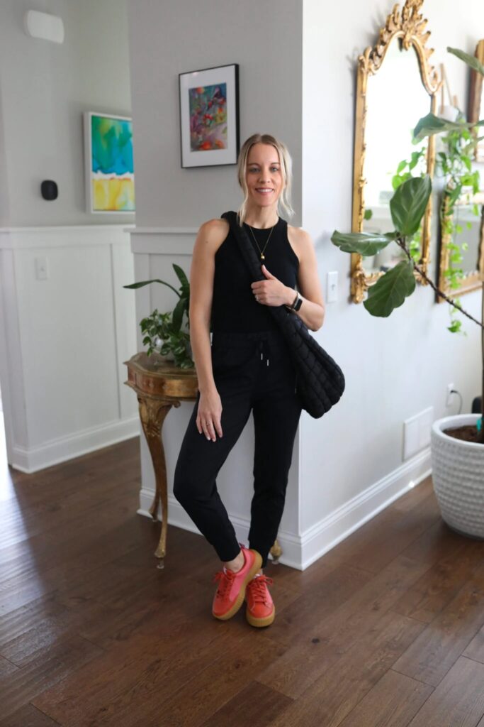 What to Wear as a Sports Mom | 15 Cute & Comfy Outfit Ideas